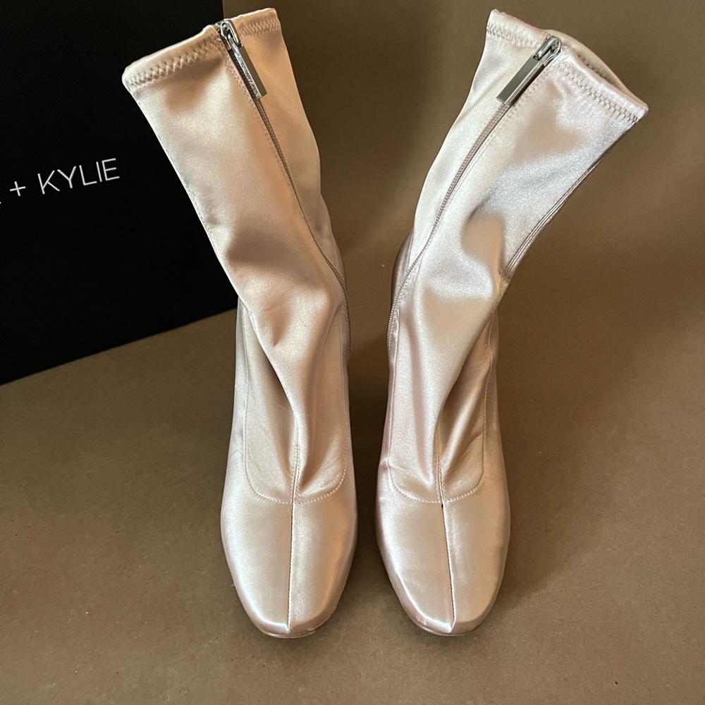 Kendall & Kylie Hailey Champagne Satin Boot - Gem